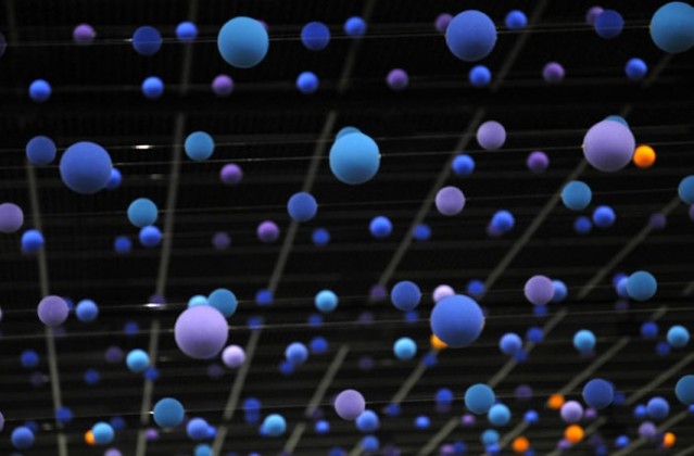 Bouncy Ball Installation – Fubiz Media