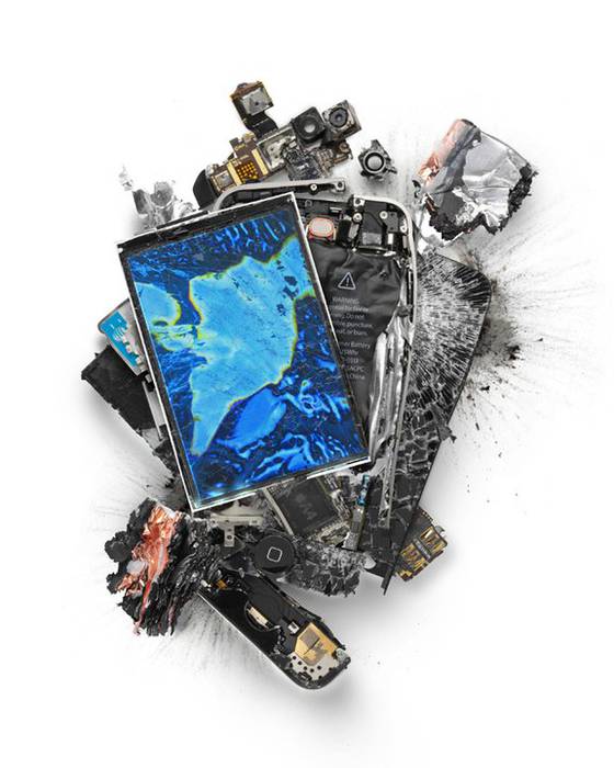Apple Destroyed Products – Fubiz Media