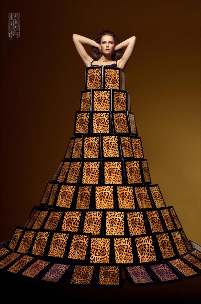 Dress with Objects – Fubiz Media