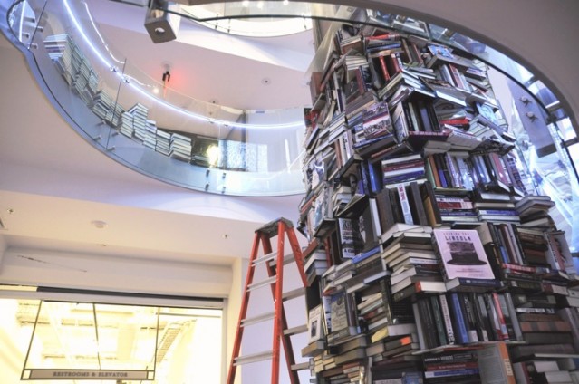 Skyscraping Tower of Books – Fubiz Media