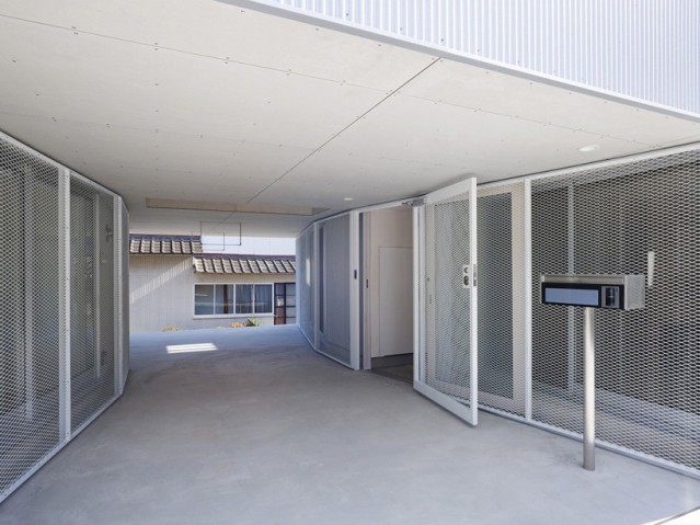 Cloudy House – Fubiz Media