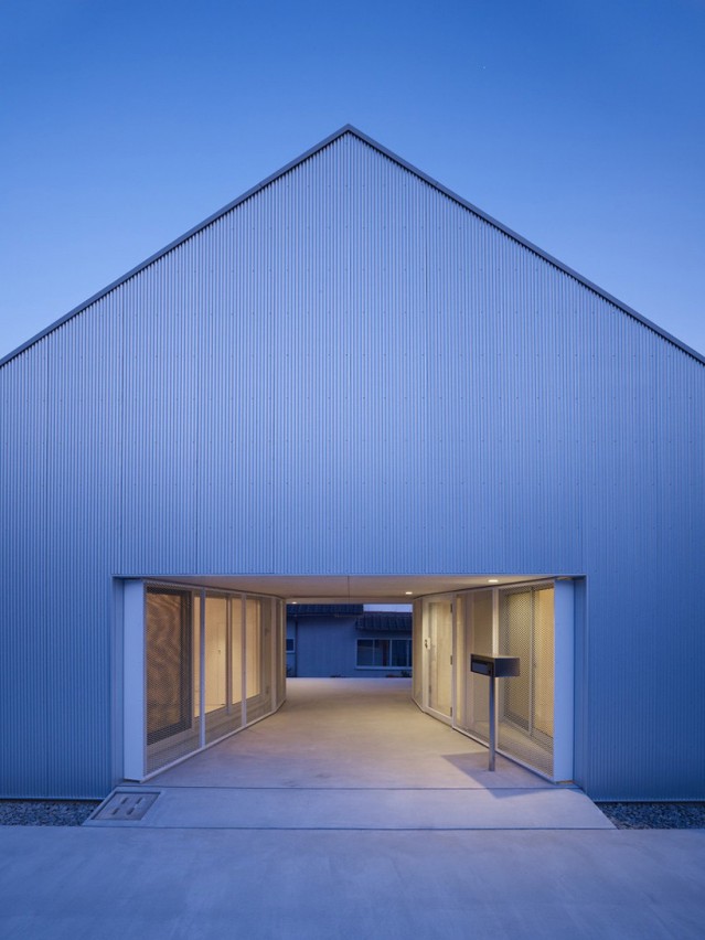 Cloudy House – Fubiz Media