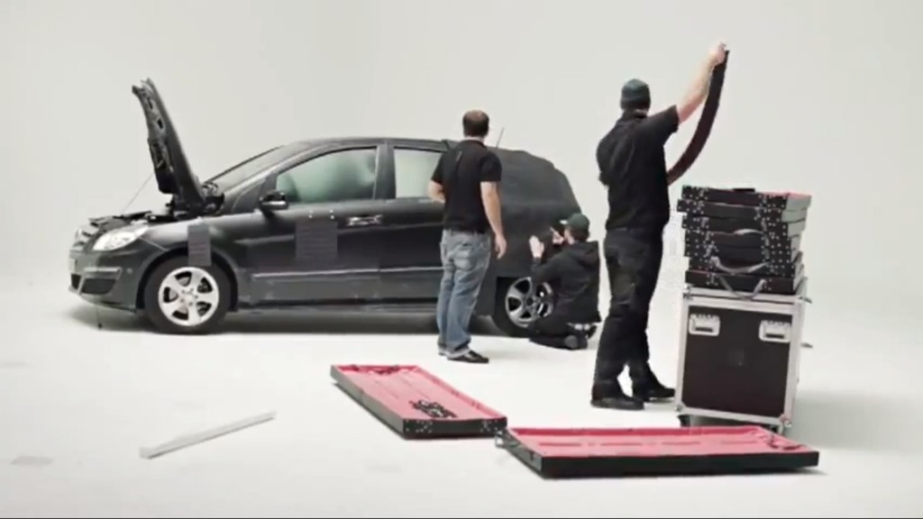 Mercedes Benz – Invisible Car – Fubiz Media