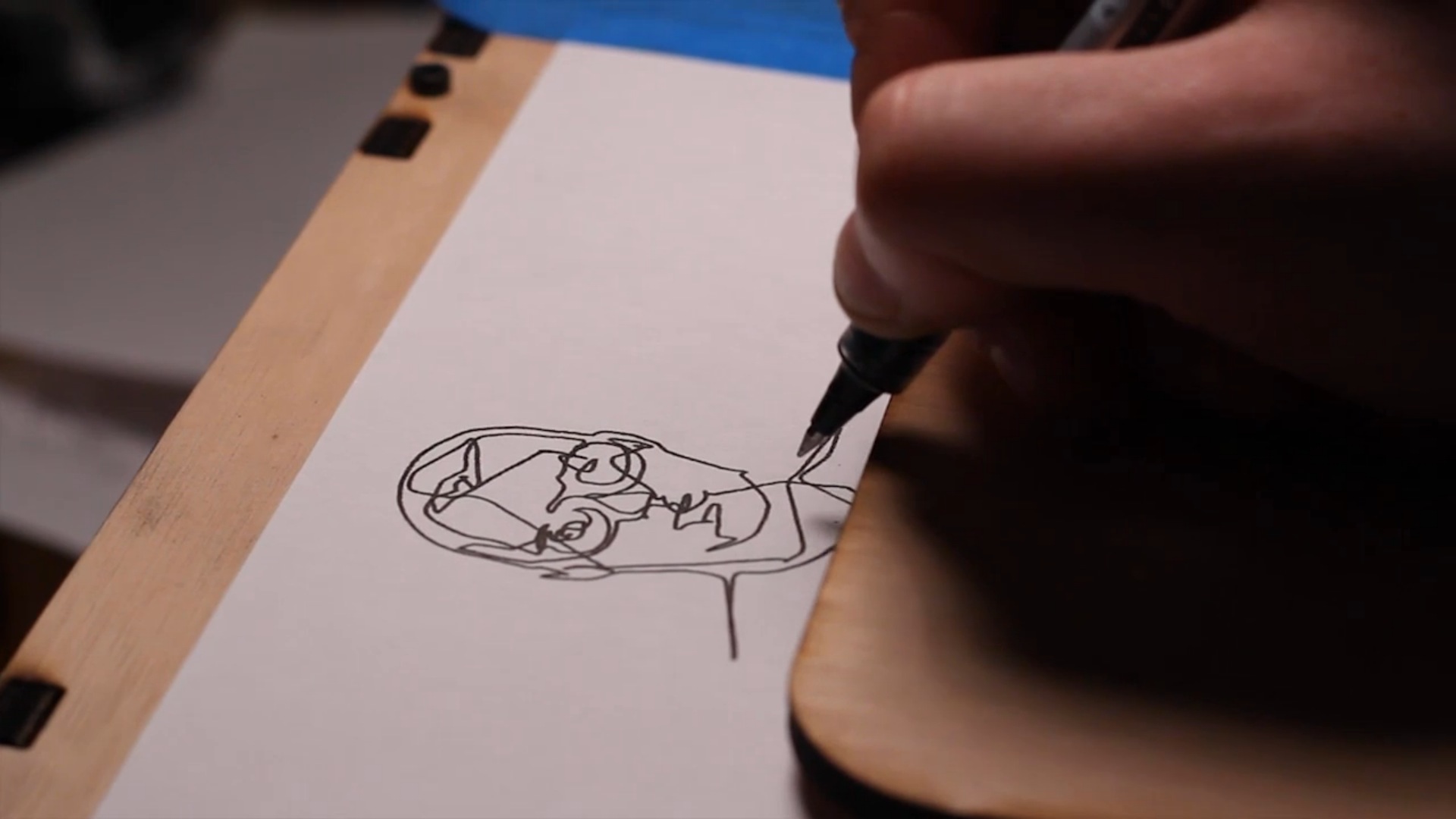 Blind Self Portrait – Fubiz Media