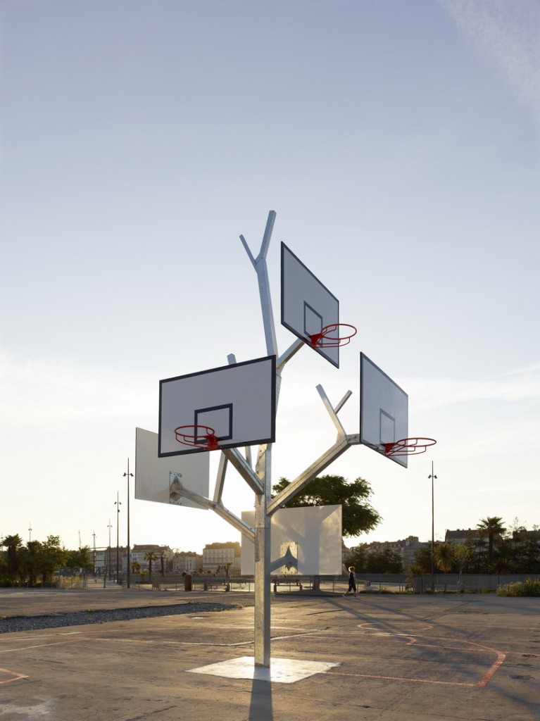 Basket Tree – Fubiz Media