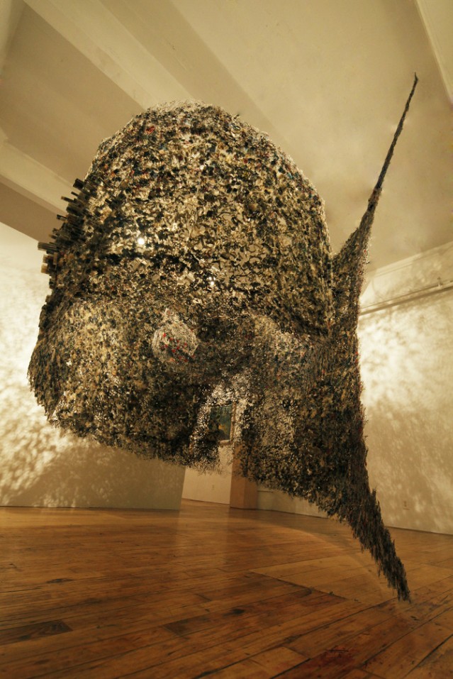 Newspaper Sculptures – Fubiz Media