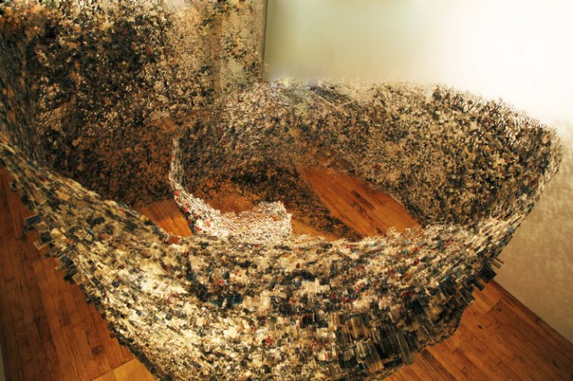 Newspaper Sculptures – Fubiz Media