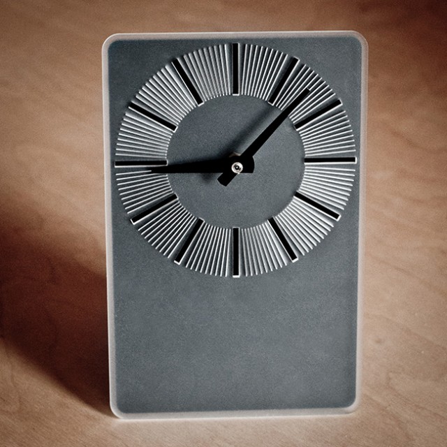 Standing Clock by Jonathan DORTHE for Atelier-D – Fubiz Media