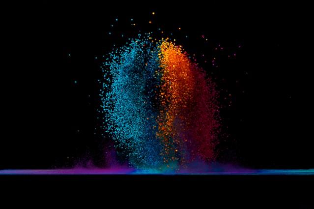 Dancing Colors – Fubiz Media