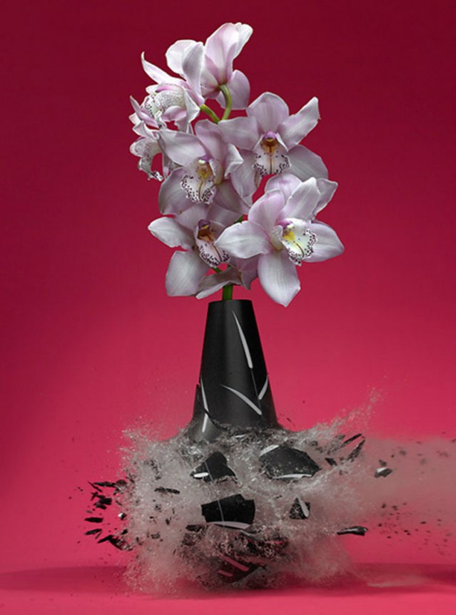 Exploding Vases – Fubiz Media