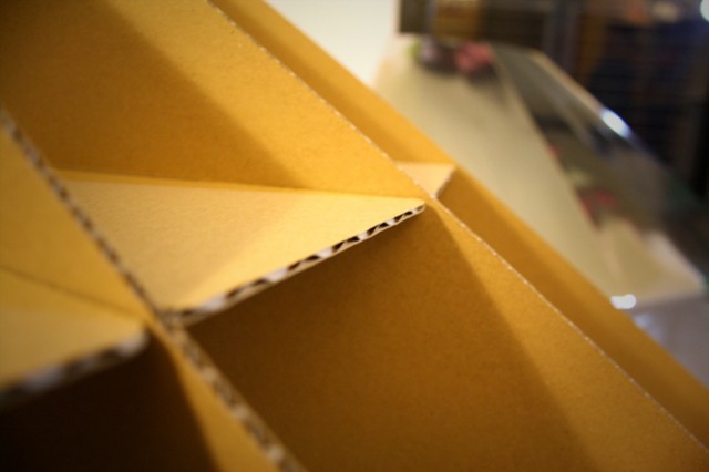 Cardboard UFO – Fubiz Media