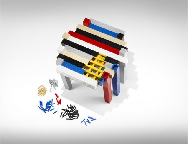 Lego Bricks Table – Fubiz Media