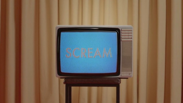 Russ Chimes – Turn Me Out – Fubiz Media