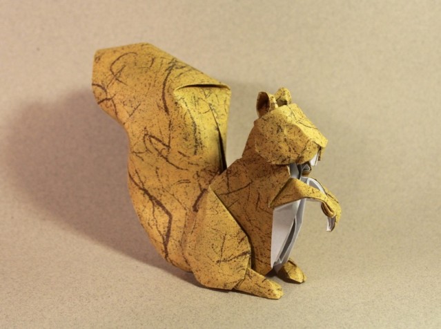 Impressive Paper Origami – Fubiz Media