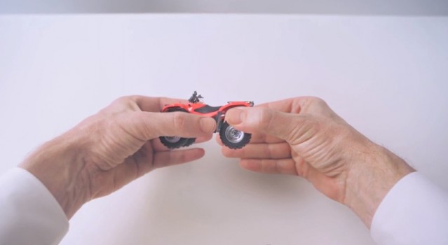 Honda – Hands – Fubiz Media