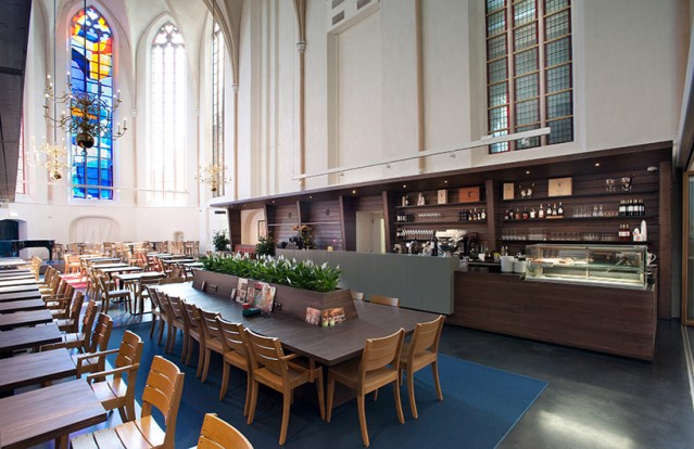 Church Transformed into Bookstore – Fubiz Media