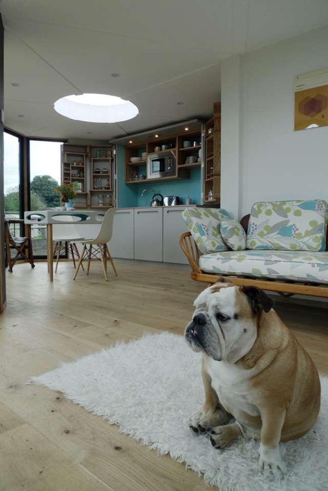 Hivehaus compact modular living space – Fubiz Media