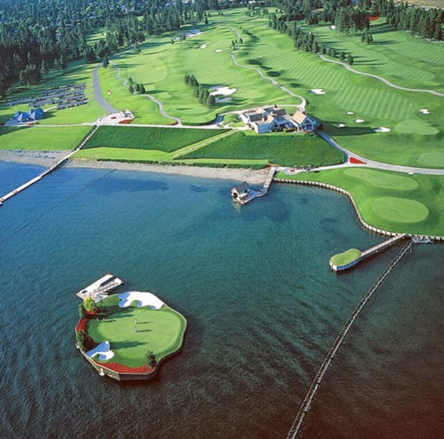 Floating Golf Course – Fubiz Media