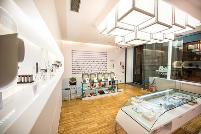 Labstore Paris – Design Showroom – Fubiz Media