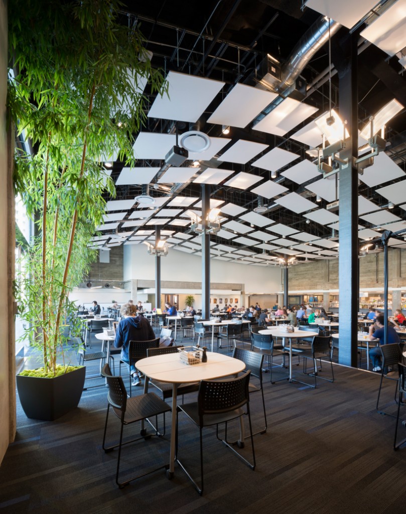 Inside Twitter Office – Fubiz Media