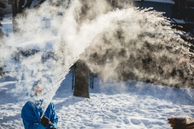 Boiling Water Science Experiment – Fubiz Media