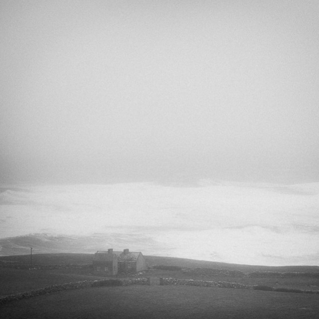 Less is More Photography – Fubiz Media