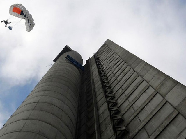 Top of the World’s Weirdest Tower – Fubiz Media