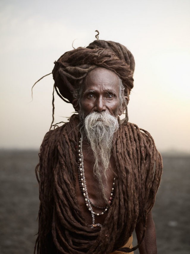 Holy Men of India – Fubiz Media