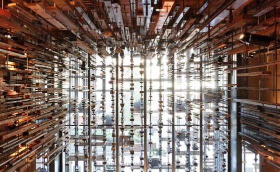 2000 Flying Pieces of Wood Suspended Building – Fubiz Media