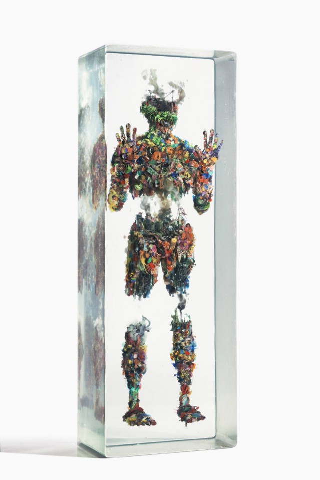 3D Collages Encased in Layers of Glass – Fubiz Media