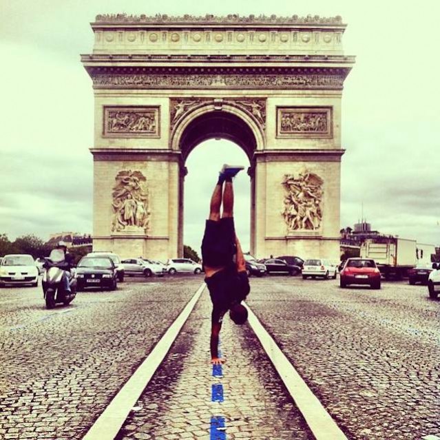 Breakdancer at Famous Paris Landmarks – Fubiz Media