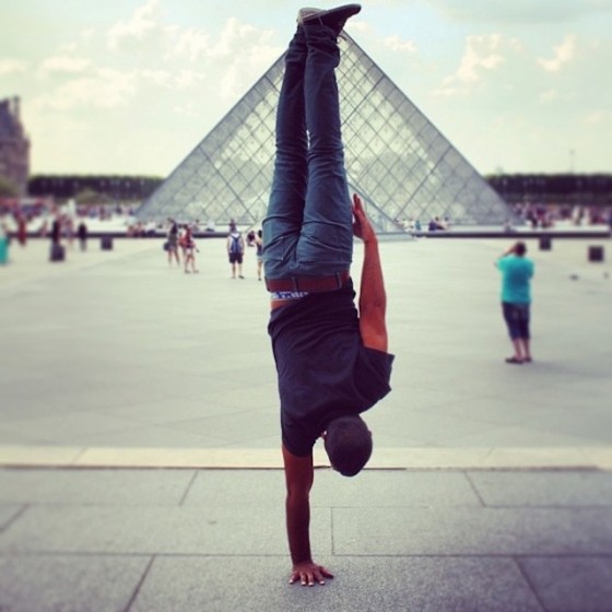 Breakdancer at Famous Paris Landmarks – Fubiz Media