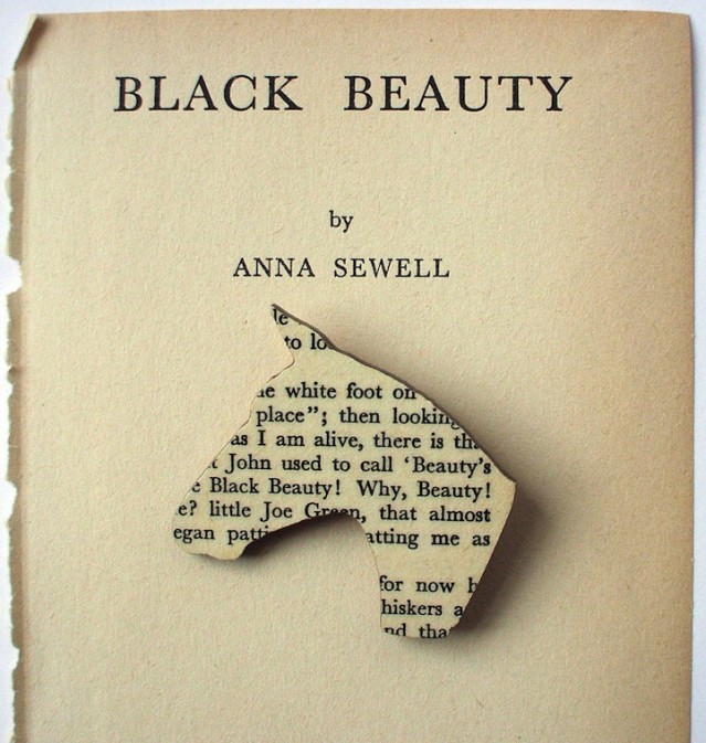 Classic Books Recycled Into Brooches – Fubiz Media