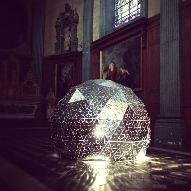 Lotus Dome Light Installation – Fubiz Media