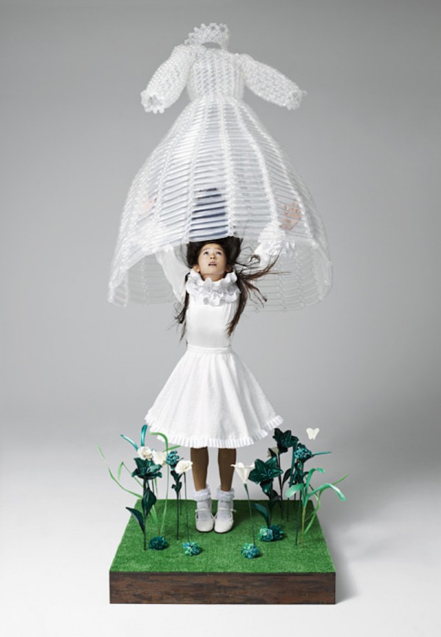 Fashion Clothes in Balloons – Fubiz Media