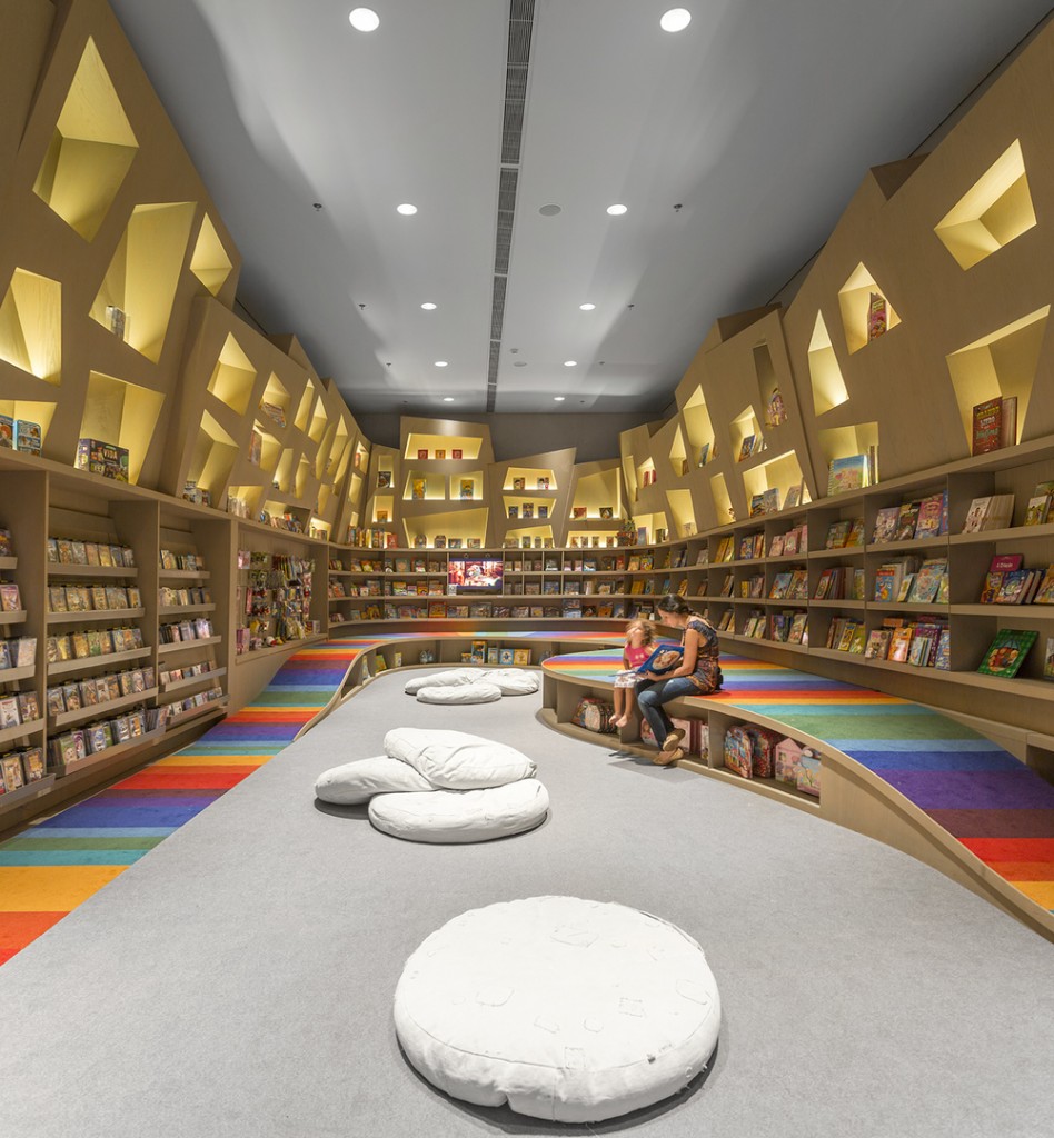 Rainbow Twisted Bookstore For Kids – Fubiz Media