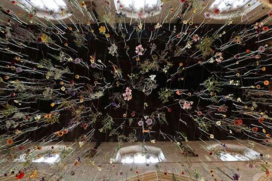 Suspended Flowers Installation – Fubiz Media
