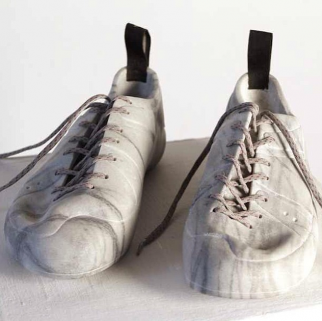 Marble Clothes by Alasdair Thomson – Fubiz Media