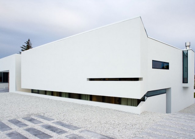 White Volcanic Stone House – Fubiz Media