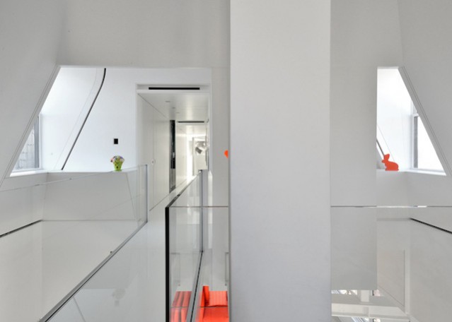 Sky House With A Tunnel – Fubiz Media