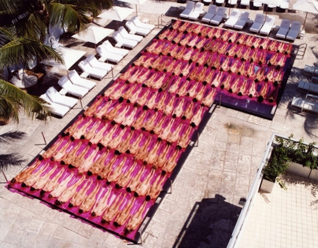 Spencer Tunick Photography – Fubiz Media