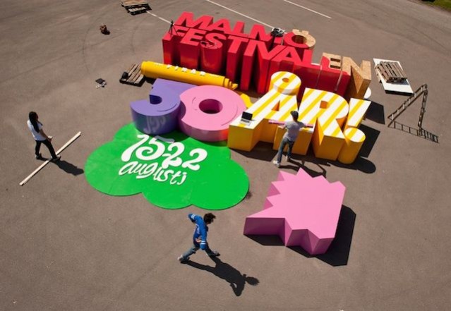 Biggest Poster Ever Made – Fubiz Media