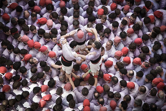 Human Towers Aerial Photos – Fubiz Media