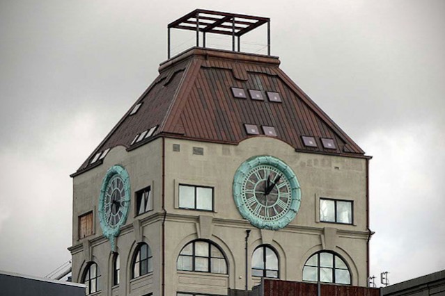 Clocktower Apartment in Brooklyn – Fubiz Media