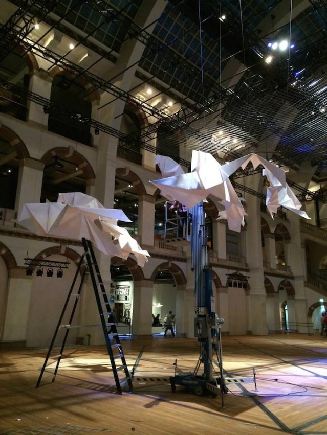 Giga Origami Installation – Fubiz Media