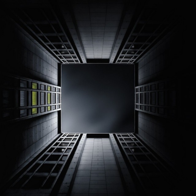 Dizzy Architecture Views – Fubiz Media