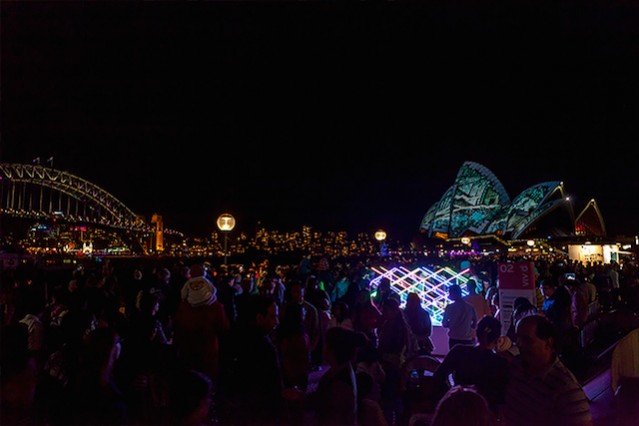 Light Installation For Vivid Sydney – Fubiz Media