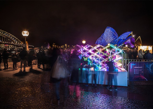Light Installation For Vivid Sydney – Fubiz Media