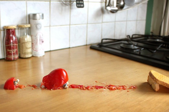 Skating Food in The Kitchen – Fubiz Media