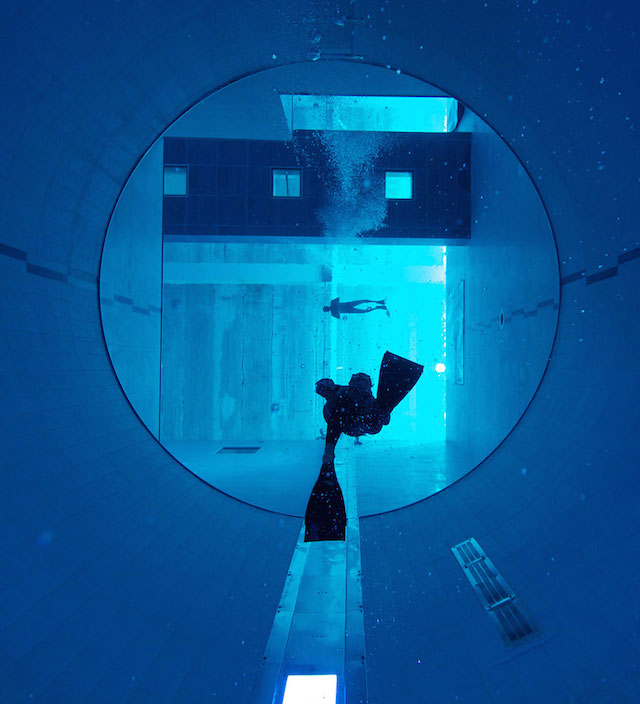 The World’s Deepest Pool – Fubiz Media